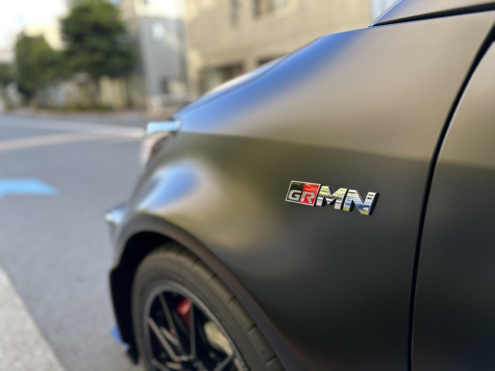 迫力満点刺激的!GRMNヤリスにステルスプロテクションフィルム!